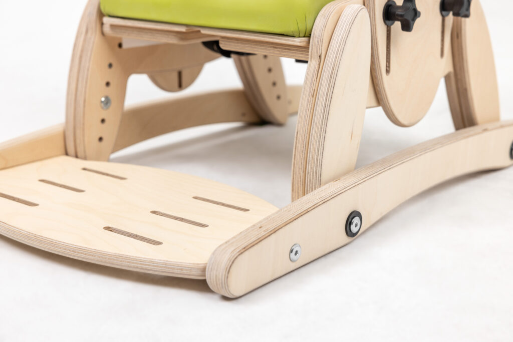 Juni Chair - Medifab : Medifab